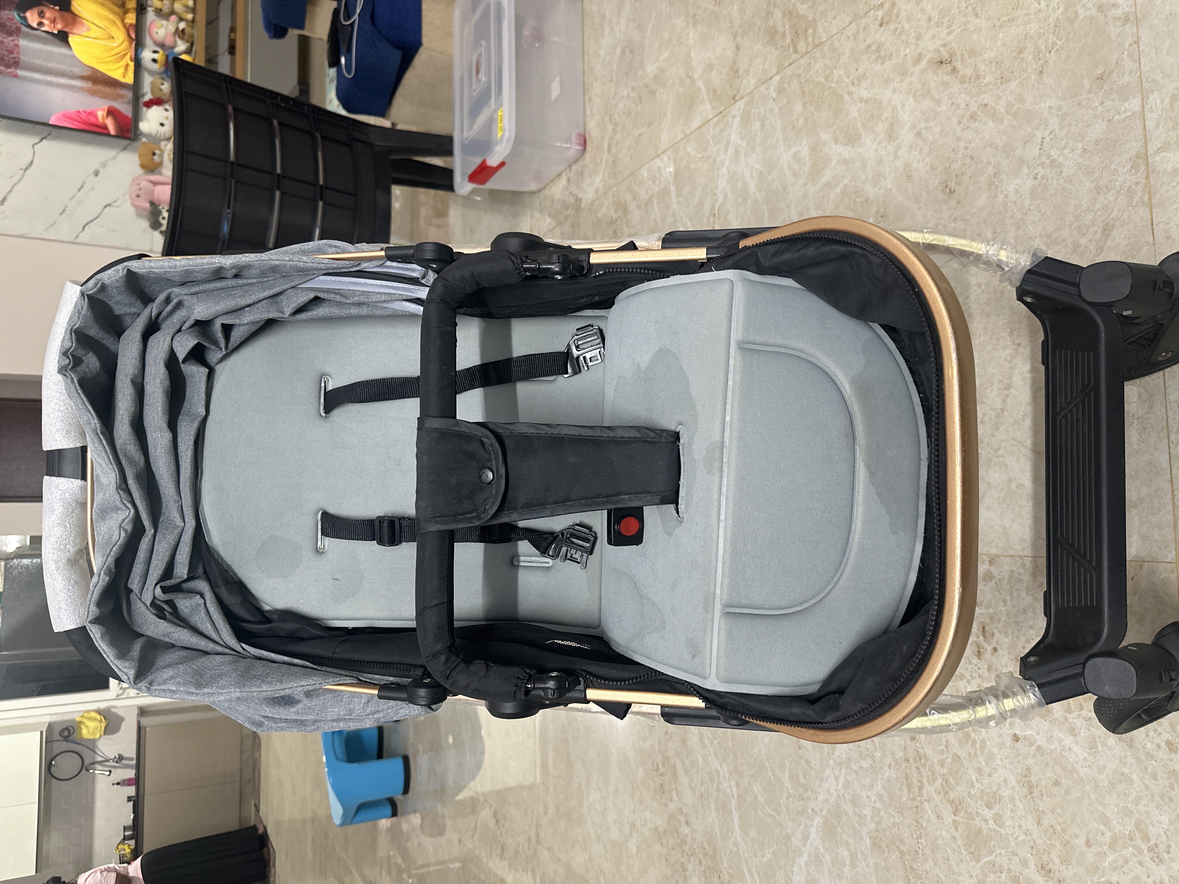 Pre-Owned Baby Stroller- Lightweight & Foldable with Safety Harness ...