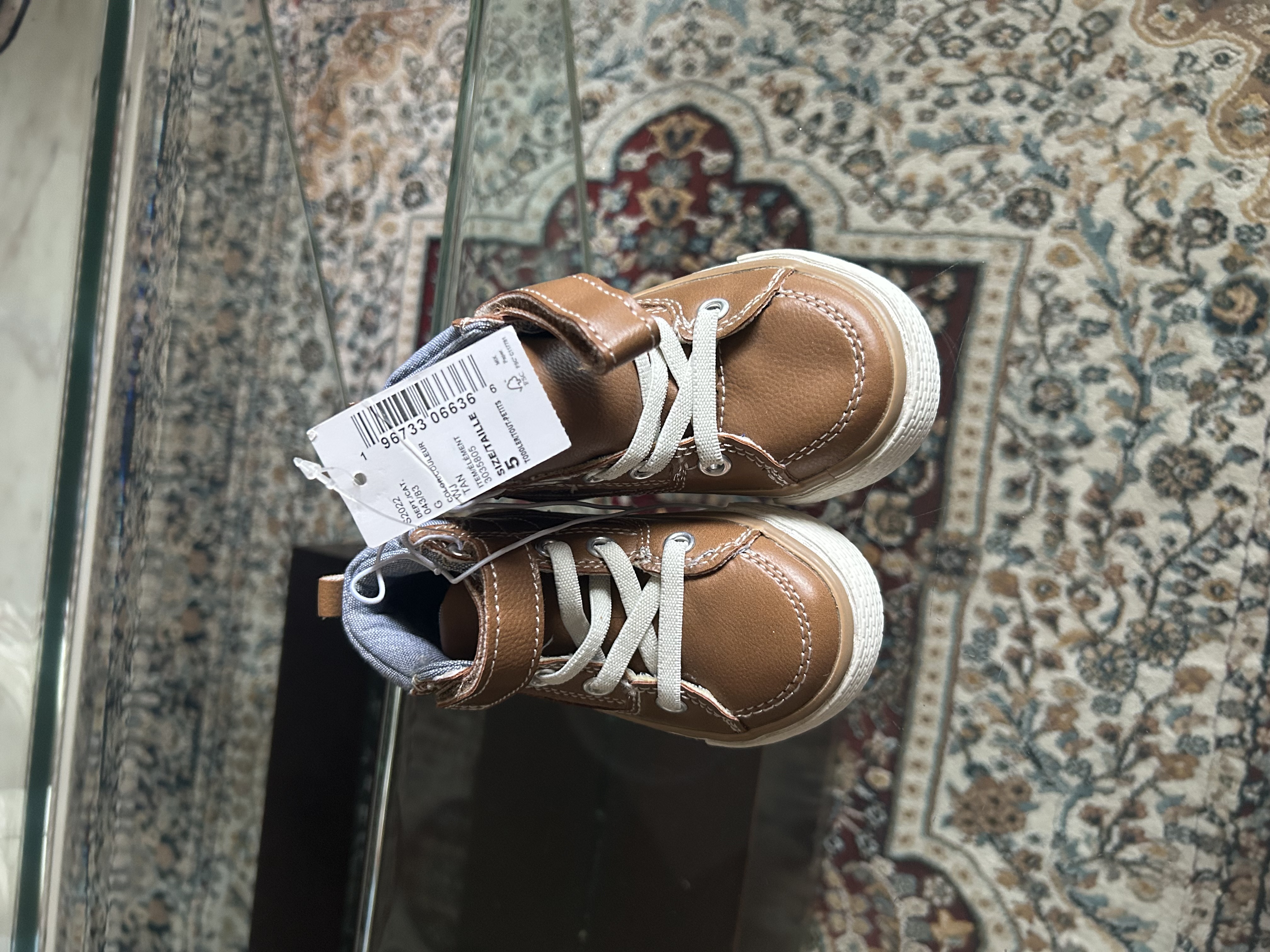 Preowned Kids Lace Up Sneakers - Second Hugs