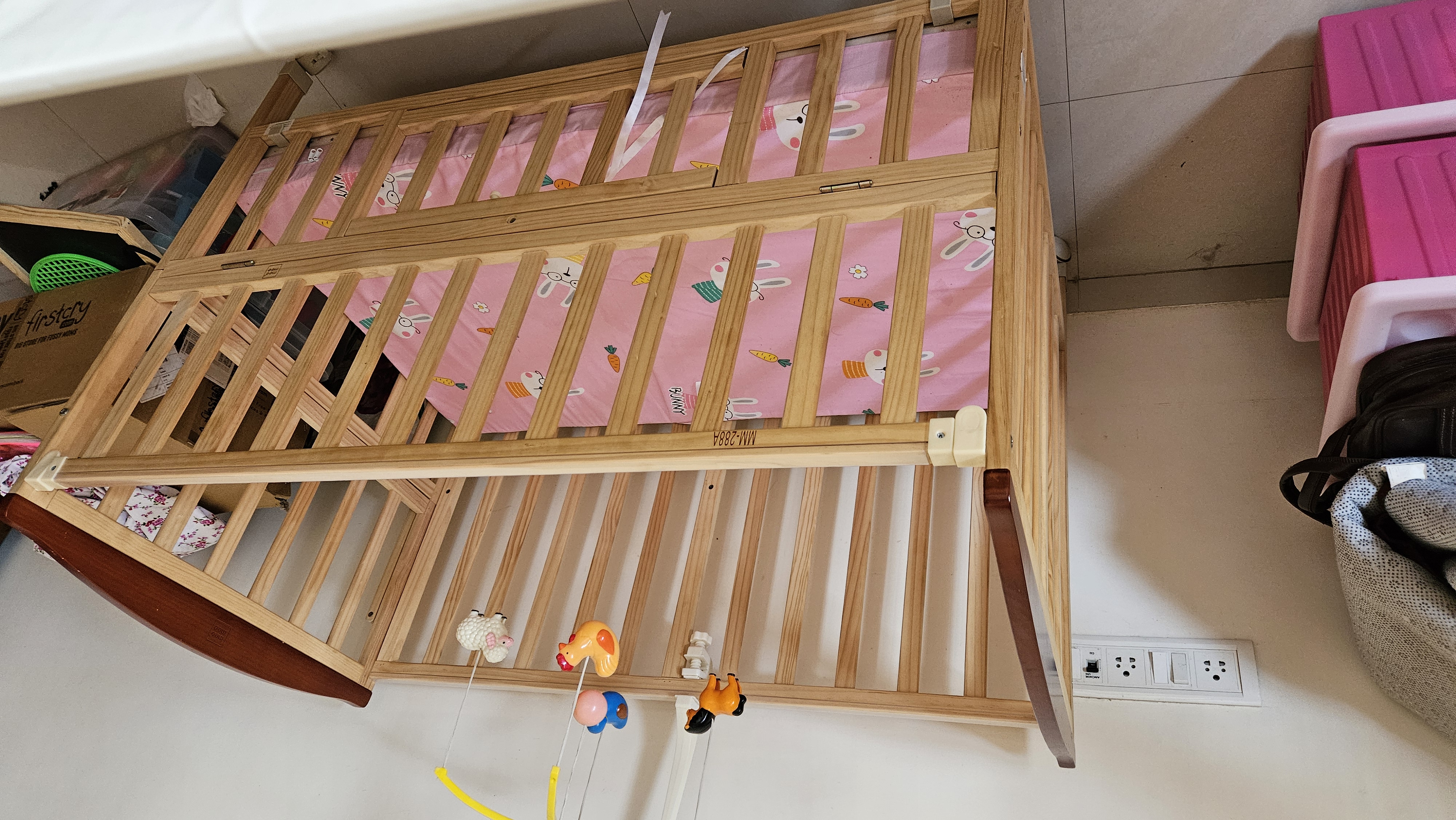 Preowned MeeMee cot with swing & mattress | Second Hugs